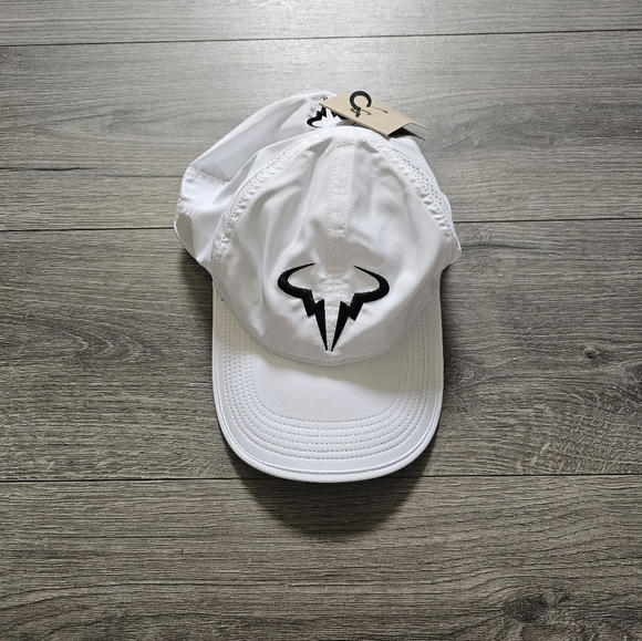 Nike | Accessories | Nike Rafa Nadal Logo Strapback Tennis Hat Adult ...